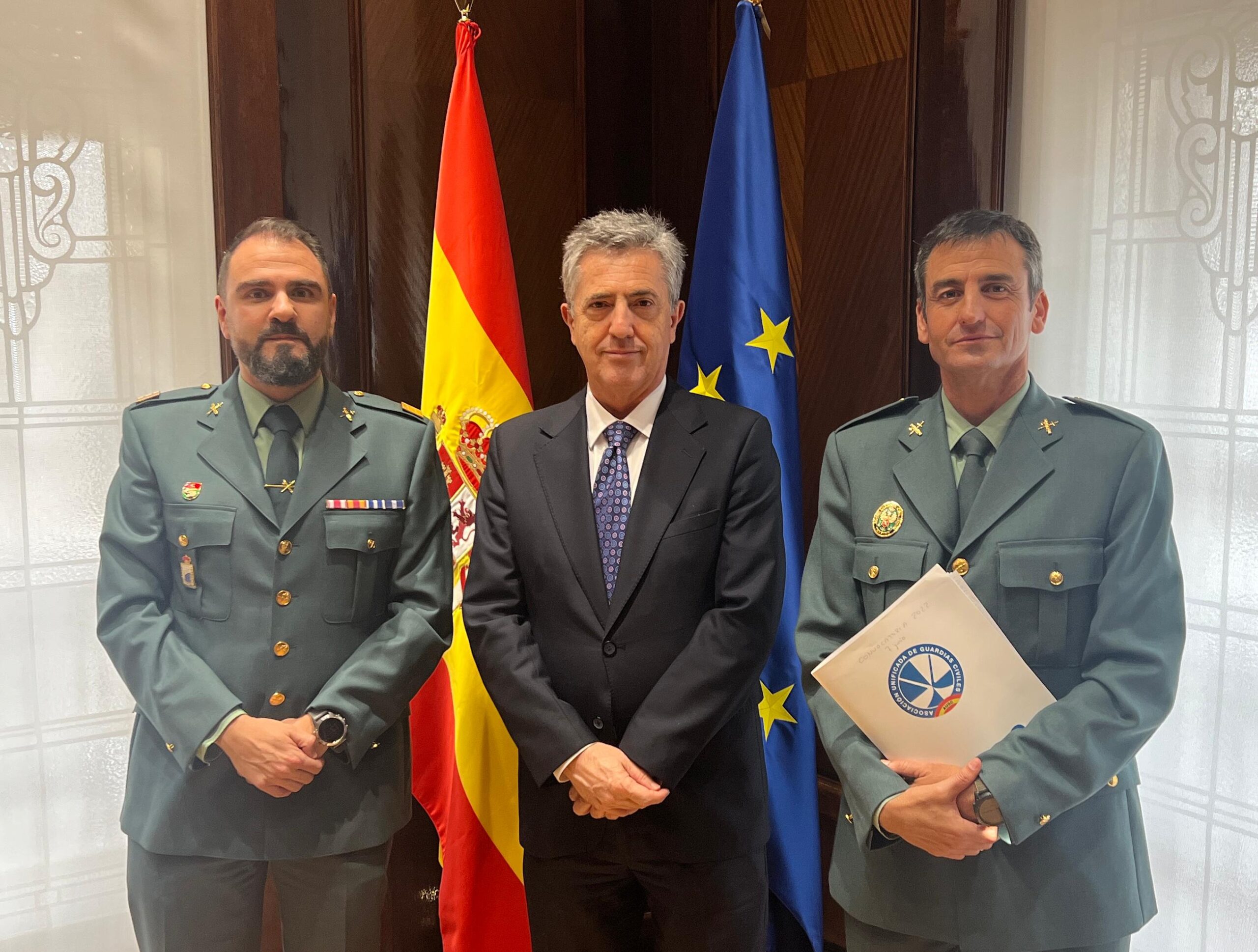 Reunión entre AUGC y el Director General de la Guardia Civil ...